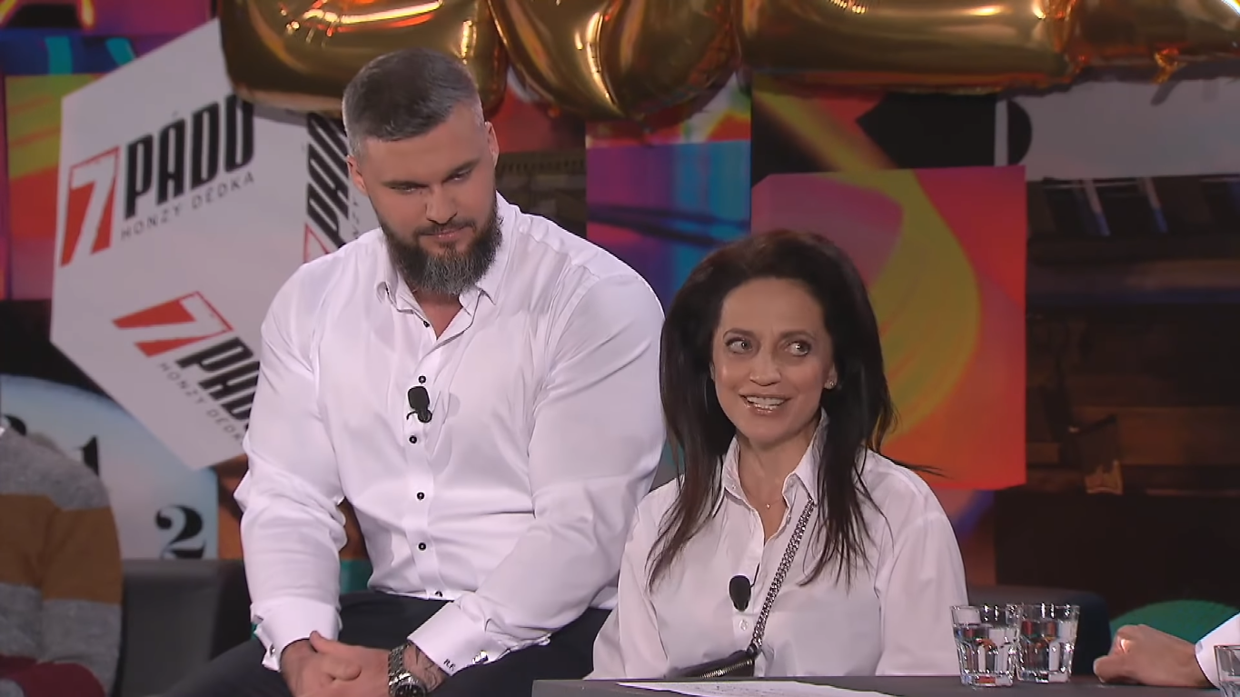 Přítel Lucie Bílé otevřeně o svém otci. Žije v garáži a vykrádá ...