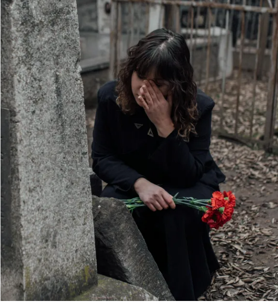 Před smrtí ji babička požádala, aby odstranila fotografii na jejím ...